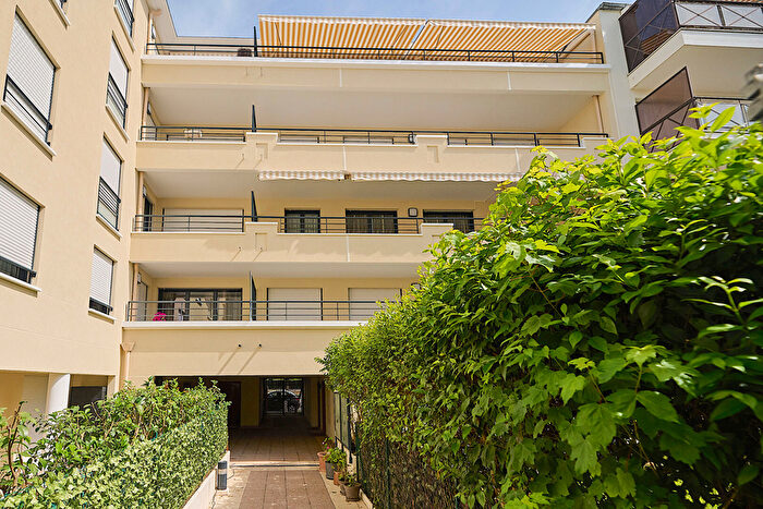 Appartement 2 pièces à vendre à Antony, Croix de Berny