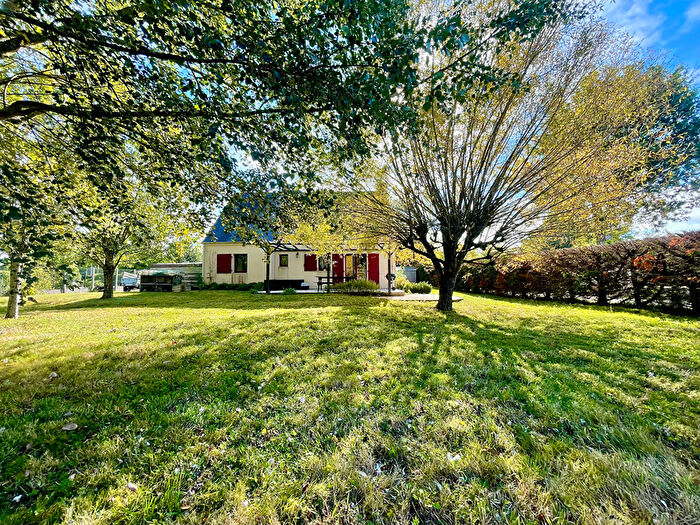 Maison à vendre - Saint-Lyphard - 6 pièces - 5 chambres