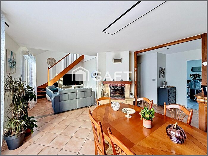 Maison 6 pièces à vendre à Monts
