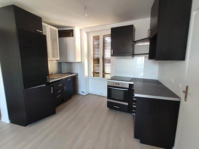 Appartement à louer - Le Parterre, Dourdan - 3 pièces - 2 chambres