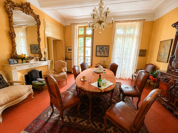 Appartement 6 pièces à vendre - Nîmes, Carmes
