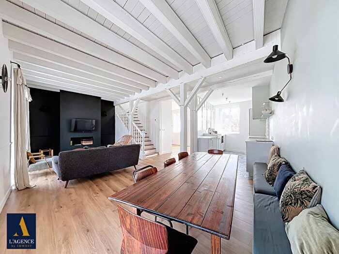 Maison à vendre - Larmor-Plage - 7 pièces - 5 chambres