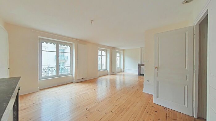 Appartement 5 pièces à louer à Saint-Étienne, Tardy, Colline des Pères, Bizillon