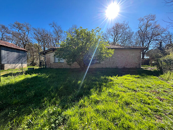 Maison à louer - Monbrun - 5 pièces - 3 chambres