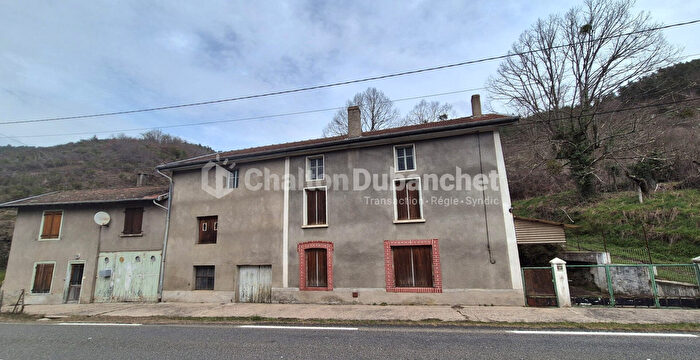 Maison à vendre - Saint-Jean-la-Vêtre - 6 pièces - 3 chambres