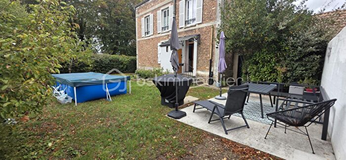 Saint-Germain-lès-Corbeil : Appartement 3 pièces à vendre