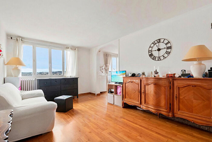 Saint-Germain-en-Laye, Alsace, Péreire : Appartement 4 pièces à vendre