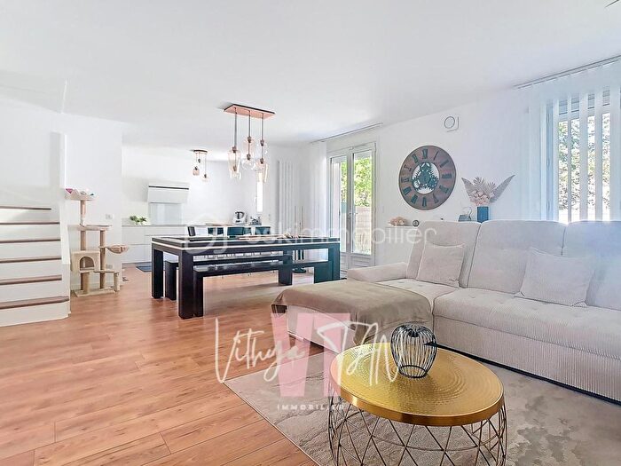 Maison à vendre - Serris - 6 pièces - 4 chambres