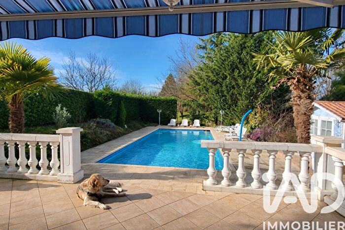 Maison à vendre - Louhans - 7 pièces - 5 chambres