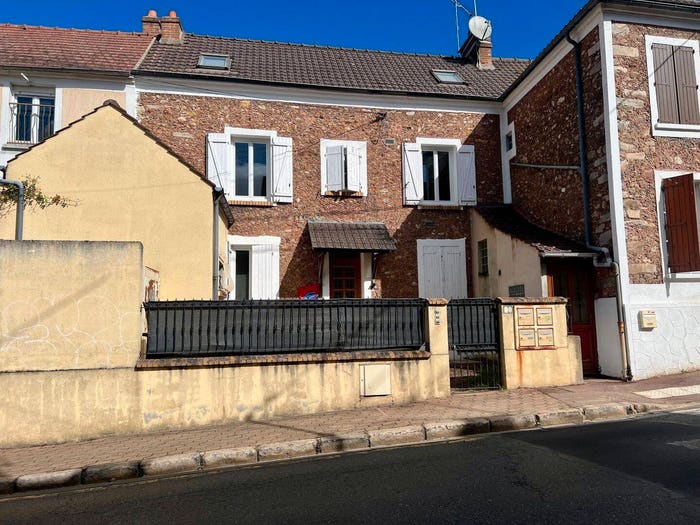 Bruyères-le-Châtel - Appartement 1 pièce à louer