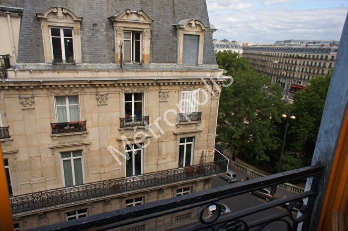 Clichy-Trinité, Paris 9ème arrondissement : Appartement 1 pièce à louer