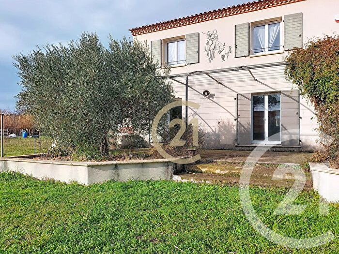 Maison à louer - Meynes - 5 pièces - 4 chambres