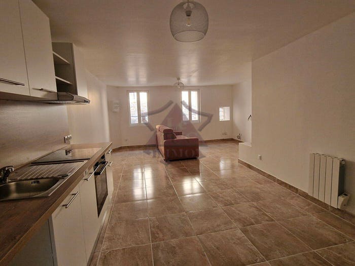 Appartement 2 pièces à Saint-Ambroix, à louer