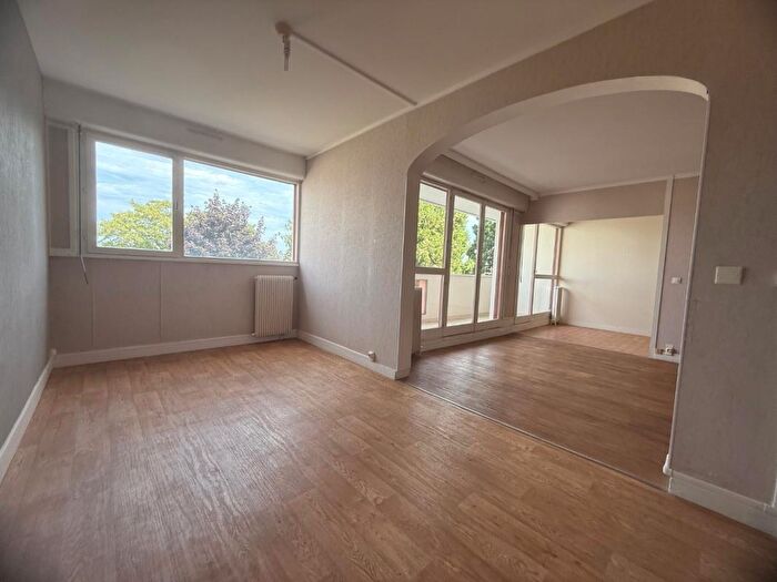 Appartement à louer - Orléans, Saint-Marc, Faubourg Bourgogne - 4 pièces - 2 chambres