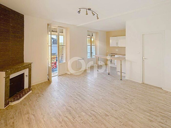 Appartement à louer - Urbain, Terrasson-Lavilledieu - 1 pièce