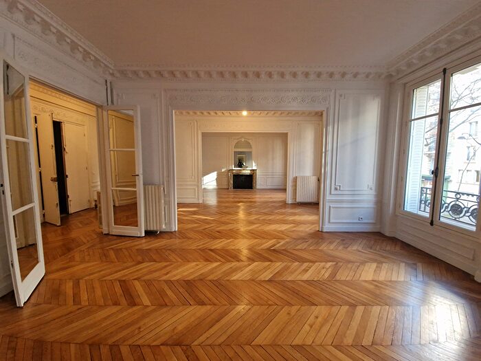 Appartement à louer - Paris e , Champ de Mars - 7 pièces - 4 chambres