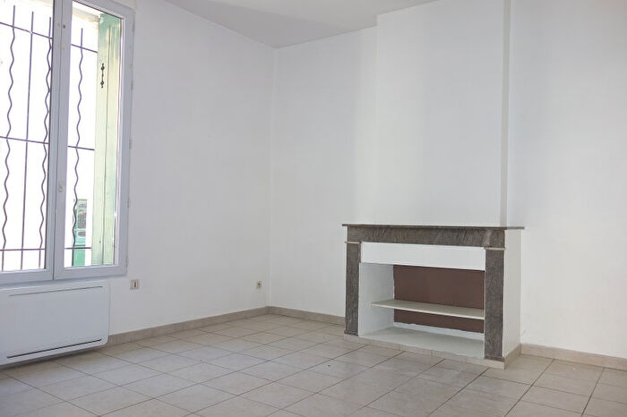 Appartement à louer - Nîmes, Gambetta - 3 pièces - 1 chambre
