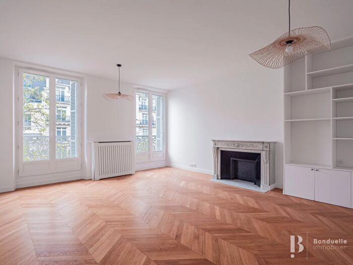 Appartement à louer - Paris e , Opéra - 2 pièces - 1 chambre