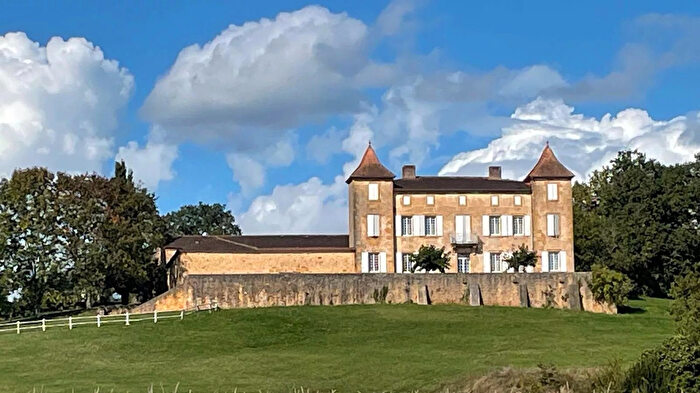Maison à vendre - Fumel - 7 pièces - 4 chambres