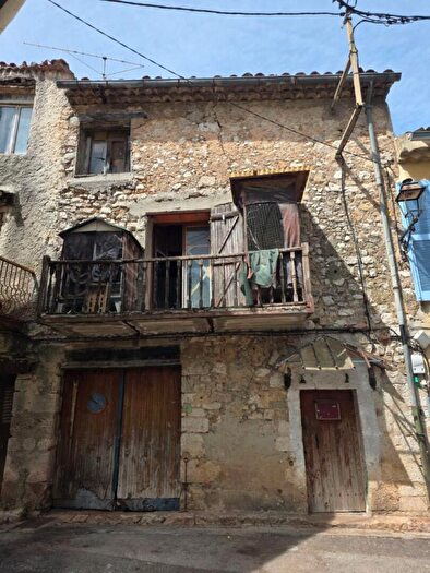 Saint-Maximin-la-Sainte-Baume, Centre-ville - Maison 3 pièces à vendre