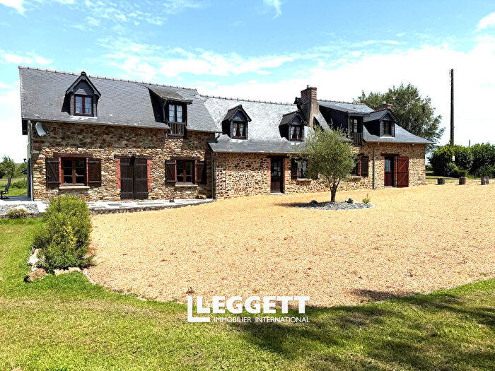 Maison 12 pièces à Denazé, à vendre