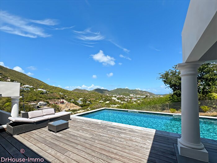 Saint-Martin : Maison 5 pièces à vendre