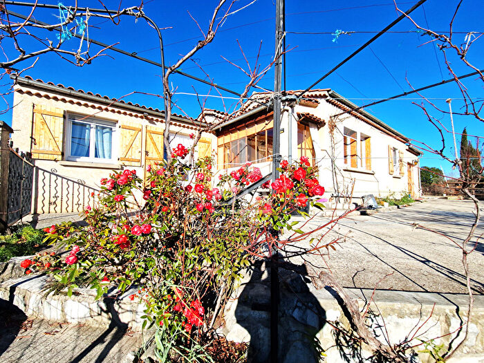 Maison à vendre - Châteauneuf-Val-Saint-Donat - 4 pièces - 3 chambres