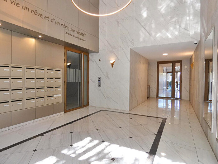 Appartement à vendre - Issy-les-Moulineaux, Centre-ville, Corentin Celton, Les Varennes - 3 pièces - 2 chambres