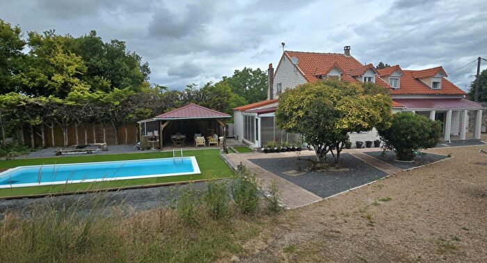 Maison 8 pièces à vendre - Chenevelles
