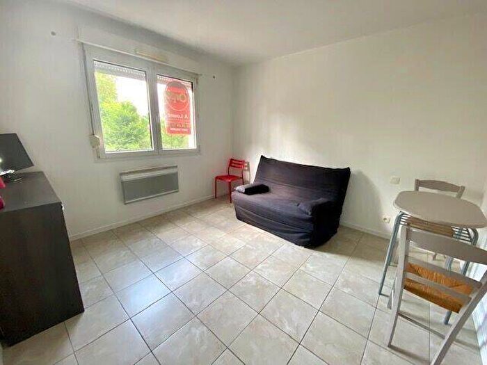 Appartement à louer - Carmes-République, Orléans - 1 pièce