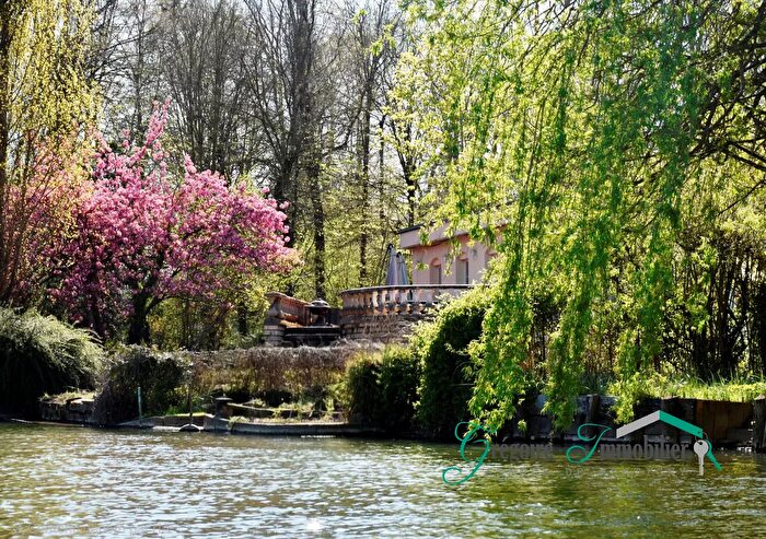 Maison 5 pièces à vendre à Montigny-sur-Loing