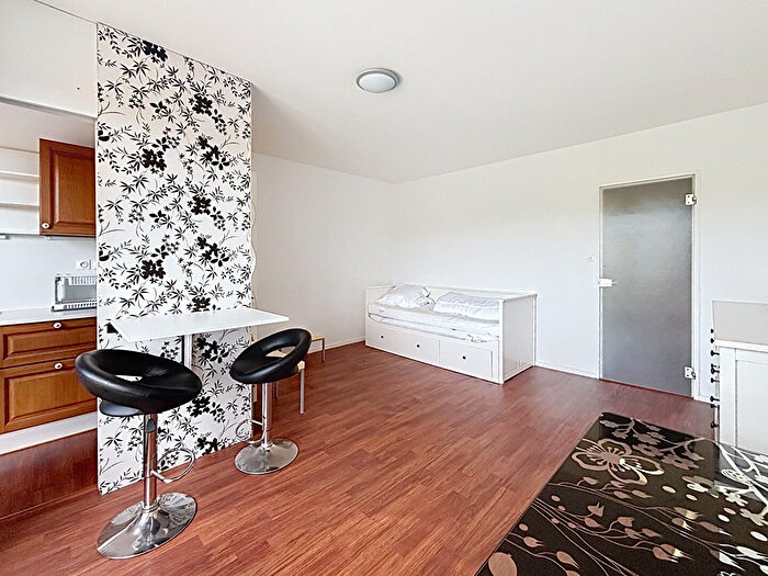 Appartement 1 pièce à vendre à Quartiers Nord-Est, Les Longs Champs