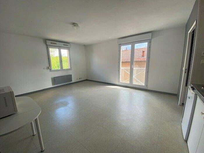 Centre Ville, Bourg-en-Bresse : Appartement 1 pièce à louer