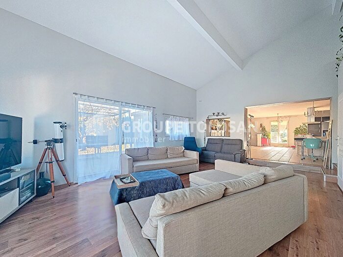 Maison à vendre - Montlaur - 8 pièces - 6 chambres