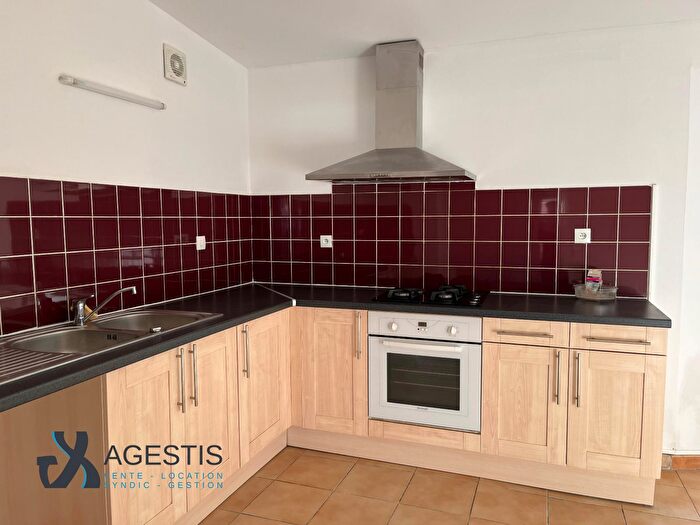 Appartement à louer - Valdurenque - 5 pièces - 3 chambres