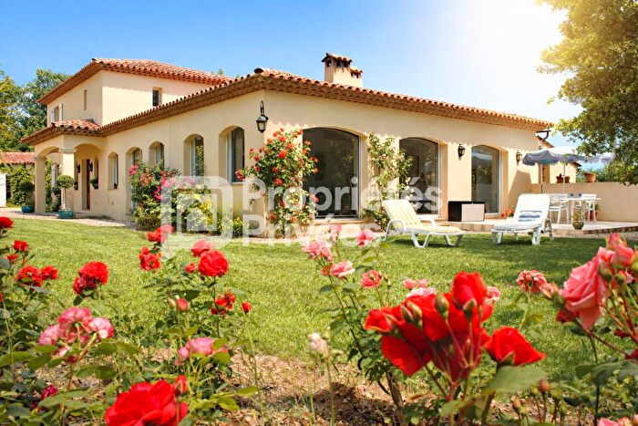 Maison à vendre - Saint-Paul-en-Forêt - 5 pièces - 3 chambres