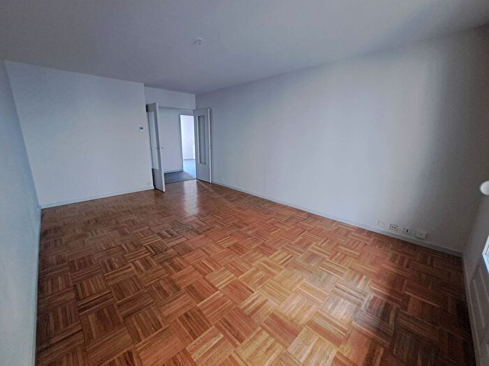 Appartement à louer - Charpennes-Tonkin, Villeurbanne - 3 pièces - 2 chambres