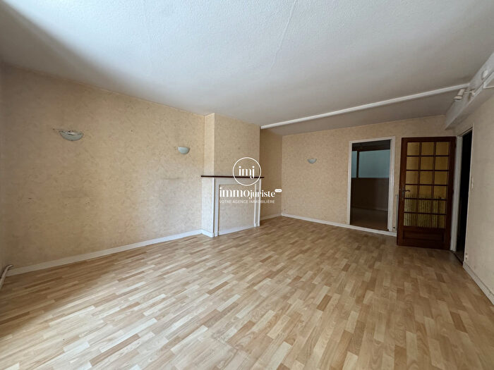 Saint-Junien : Appartement 2 pièces à louer