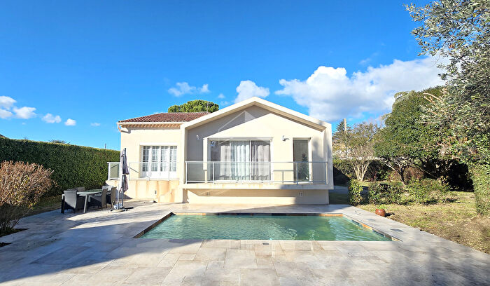 Maison à vendre - Mallemort - 4 pièces - 3 chambres