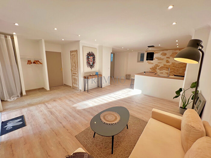 Appartement à vendre - Fréjus, Centre-ville - 2 pièces - 1 chambre