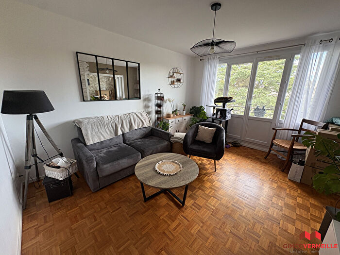 Bois-d'Arcy, La Croix Blanche : Appartement 4 pièces à louer