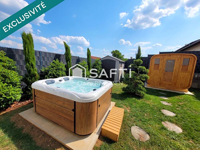 Maison à vendre - Etzling - 5 pièces - 3 chambres