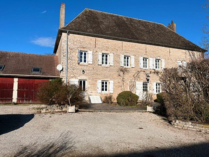 Maison à vendre - Damerey - 8 pièces - 5 chambres