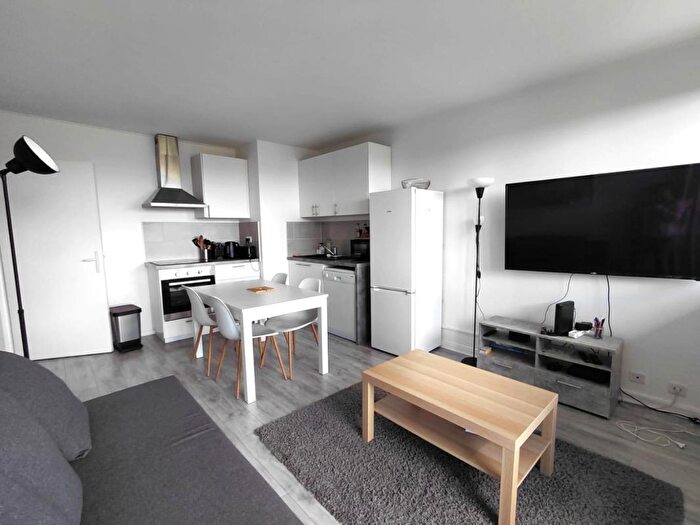 Cergy, Orée du Bois : Appartement 4 pièces à louer