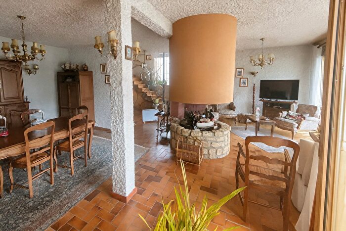 Maison à vendre - Mont-Saint-Martin - 5 pièces - 4 chambres