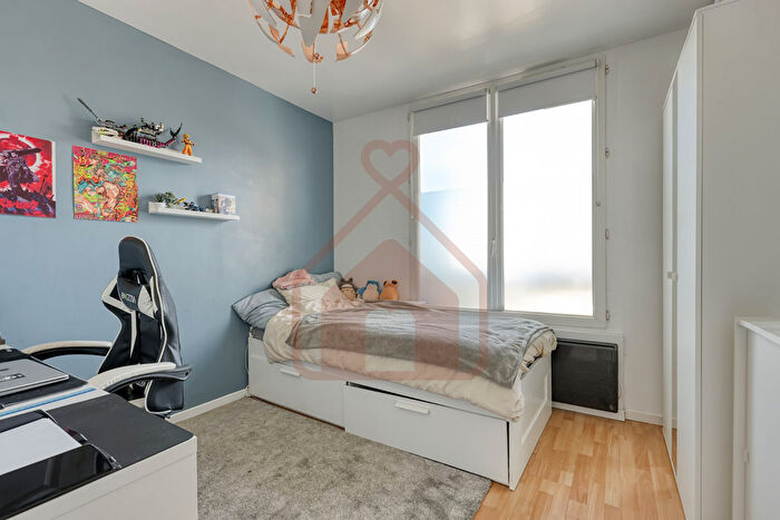 Appartement à vendre - Villejuif, Haute-Buyères, Esselières - 5 pièces - 3 chambres