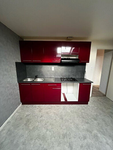 Appartement à louer - Charmes - 3 pièces - 1 chambre