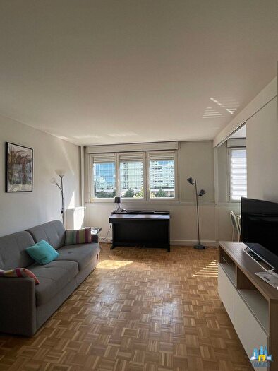 Gambetta, Courbevoie : Appartement 2 pièces à louer