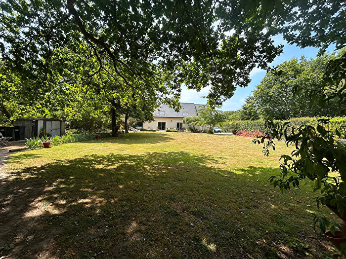 Maison à vendre - Écuillé - 7 pièces - 5 chambres