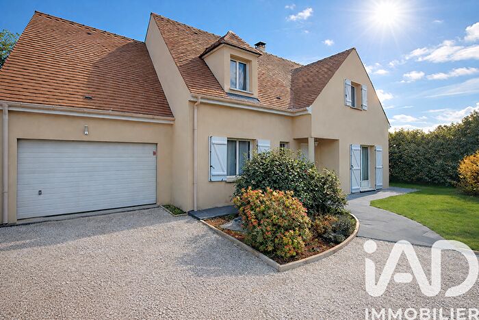 Maison à vendre - Sonchamp - 7 pièces - 5 chambres
